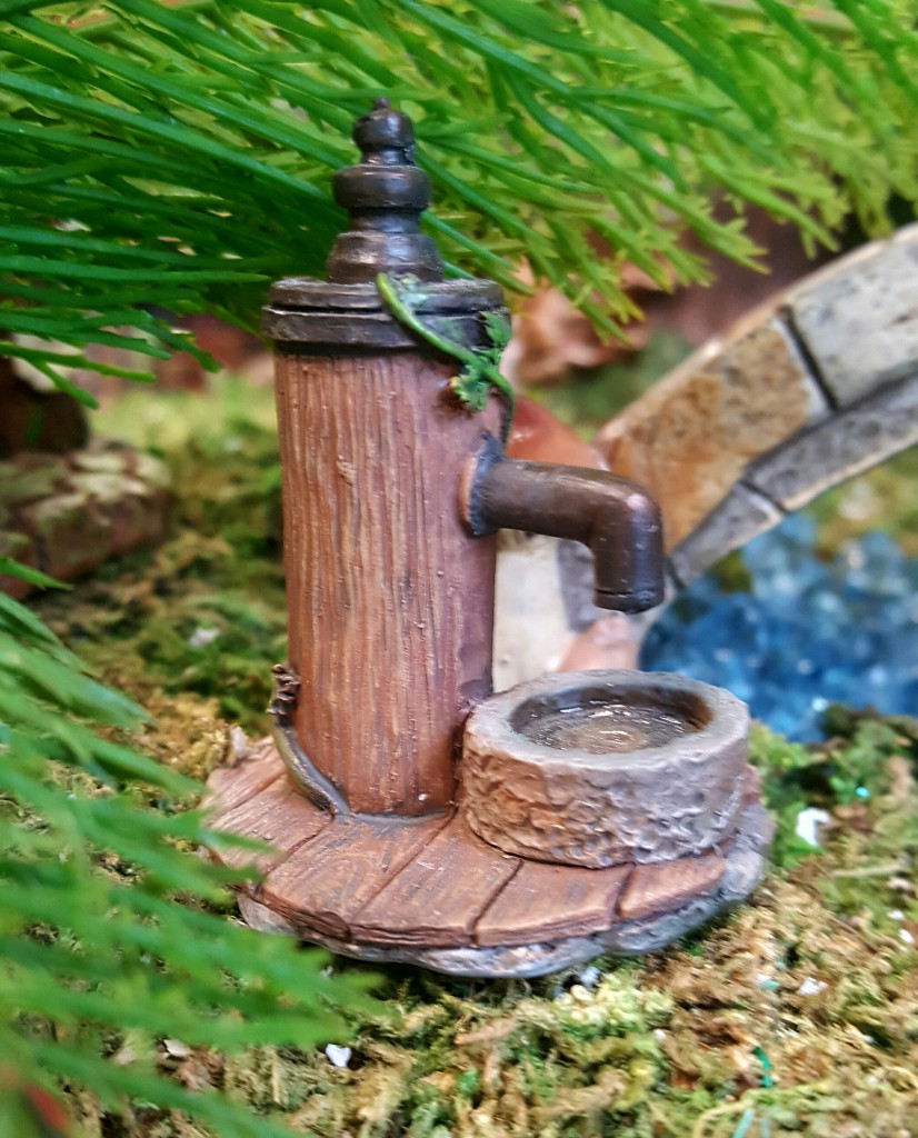Wooden Water pump-fairygardensuk.co.uk